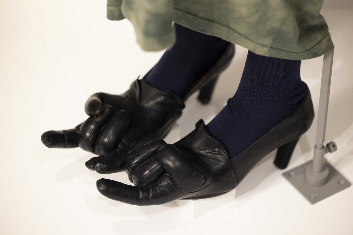 Dirty Looks: Desire and Decay in Fashion at the Barbican Art Gallery ...